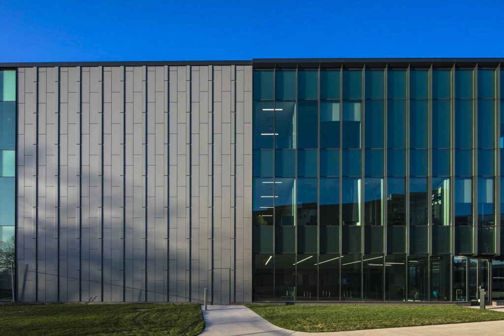 Drake University STEM Collier-Scripps Hall - SGH Concepts