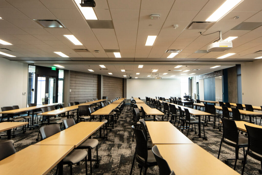 Des Moines Area Community College (DMACC) Urban Campus Student Center ...