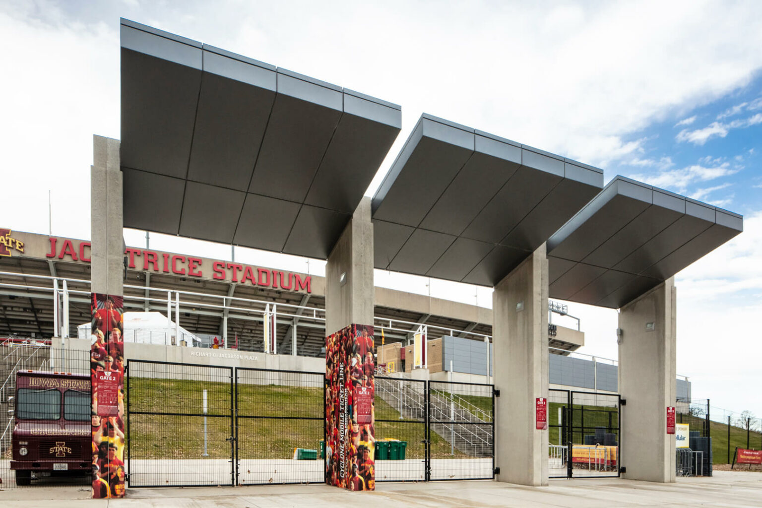 ISU Stark Performance Center & Jack Trice Stadium - SGH Concepts