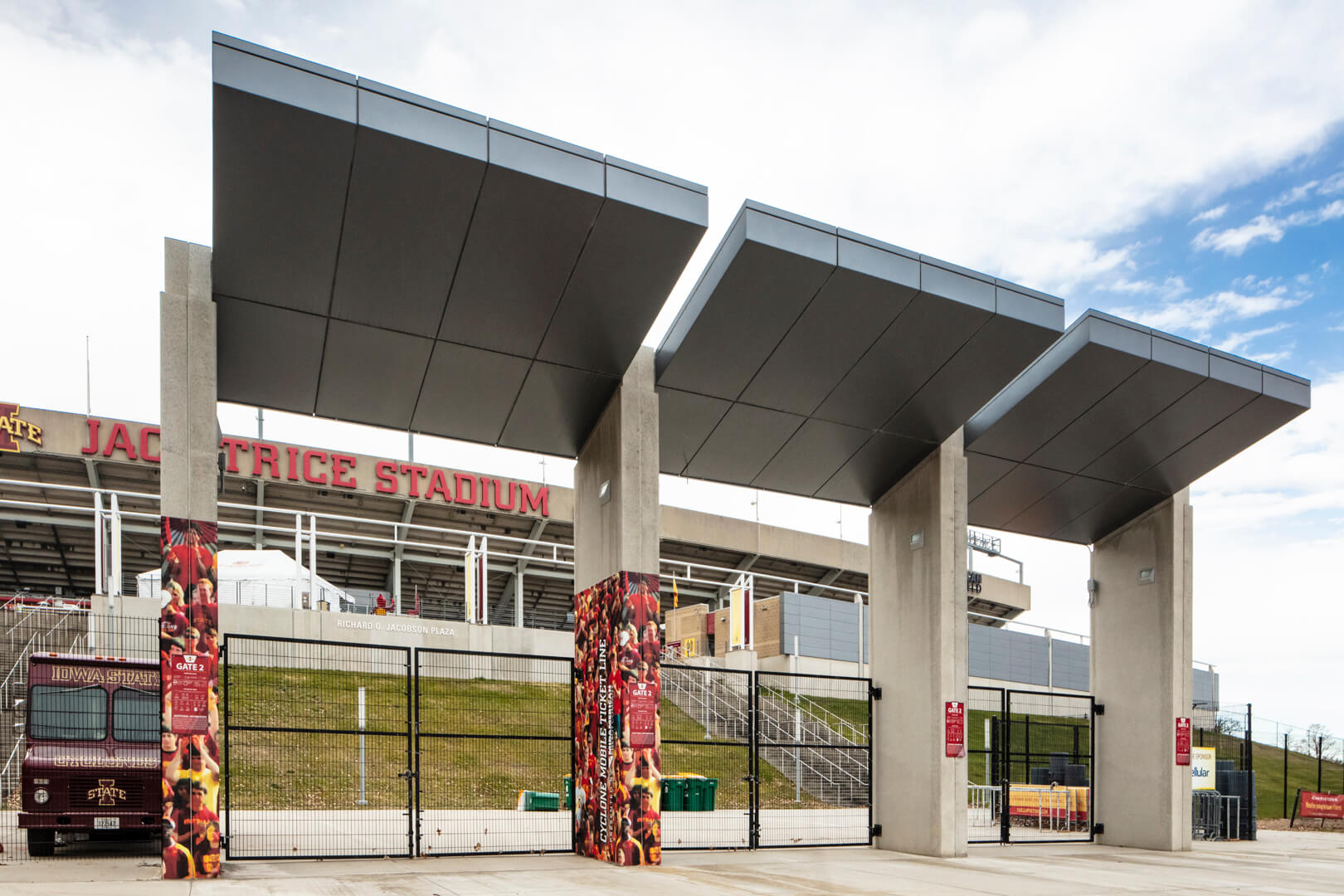 ISU Stark Performance Center & Jack Trice Stadium - SGH Concepts