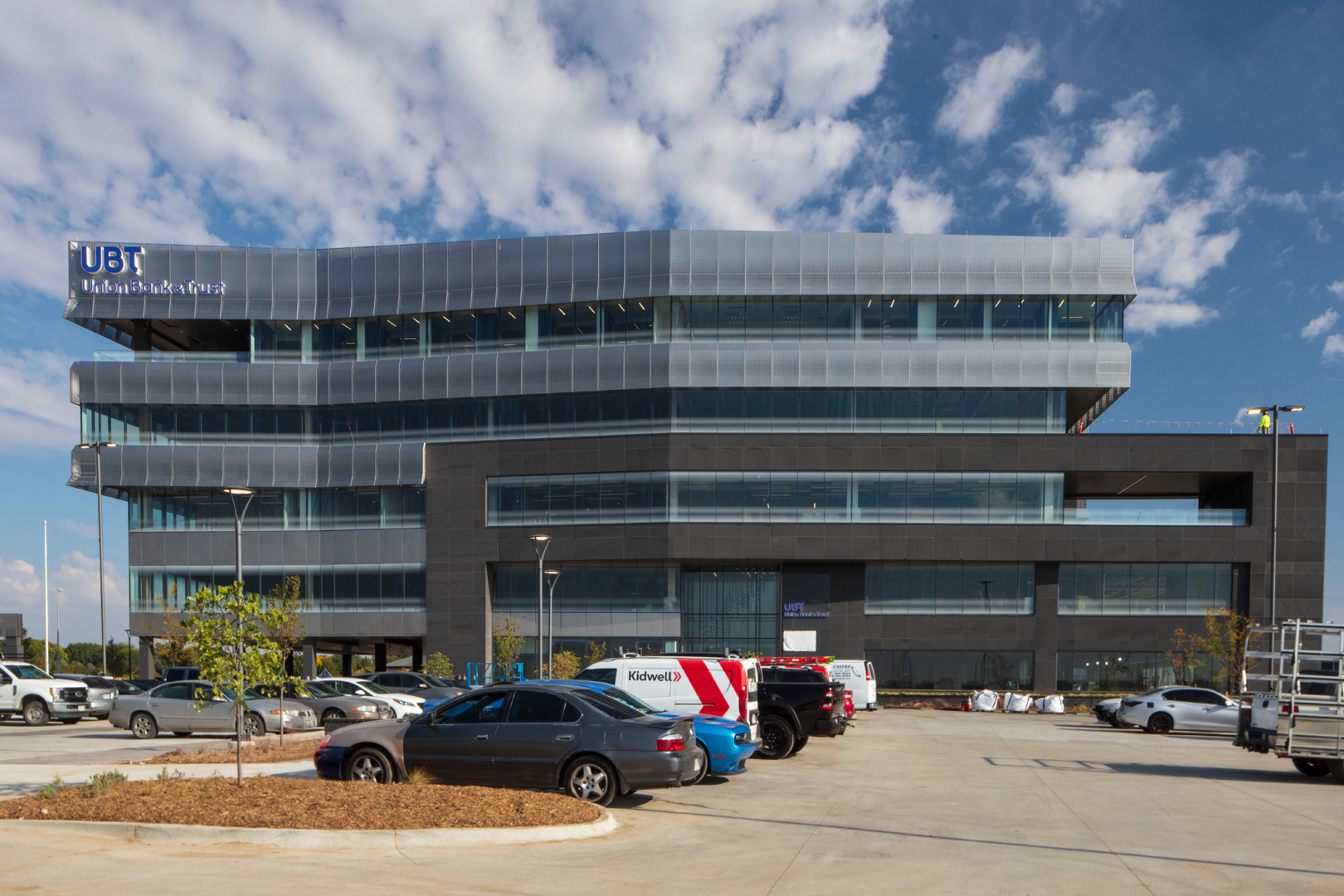 Union Bank & Trust (144th & Dodge) - SGH Concepts