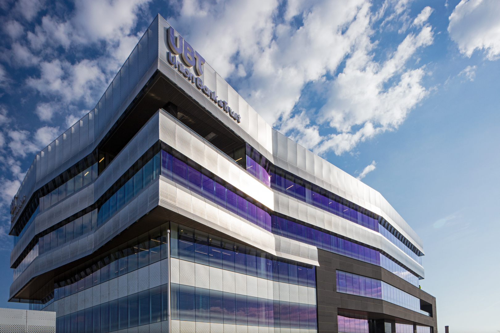 Union Bank & Trust (144th & Dodge) - SGH Concepts