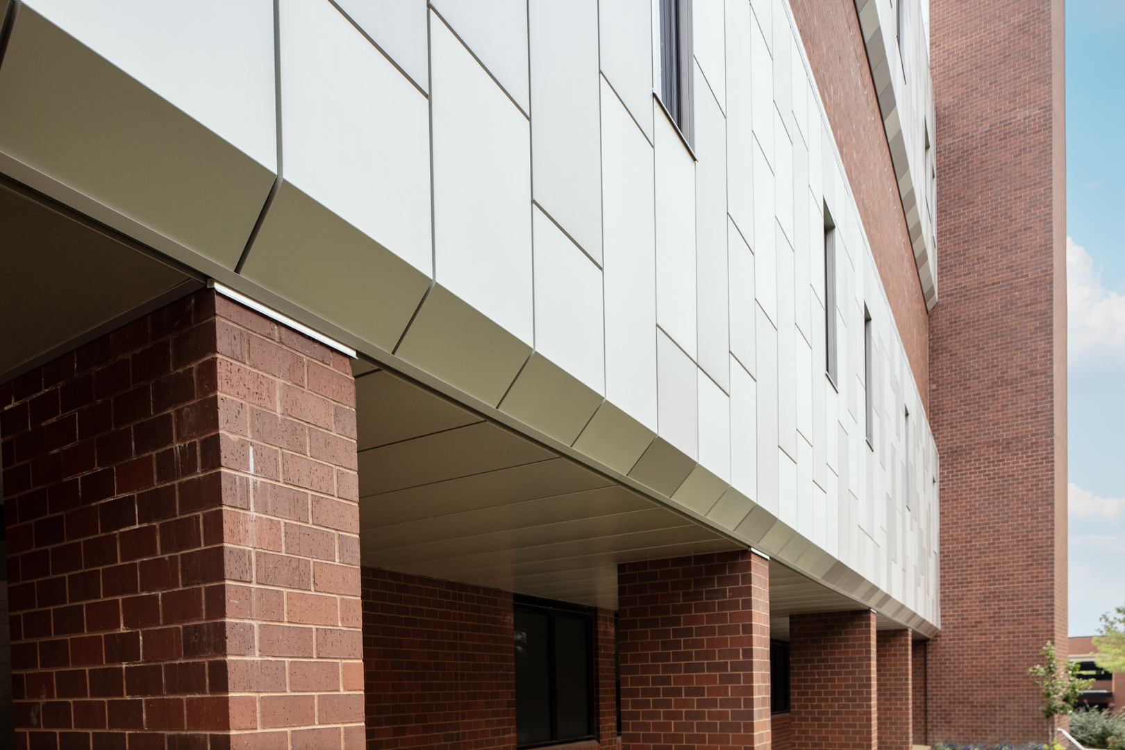 Johnson Community College Science Lab - SGH Concepts